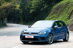 Volkswagen Golf R Racing Edition 散發動感氣息