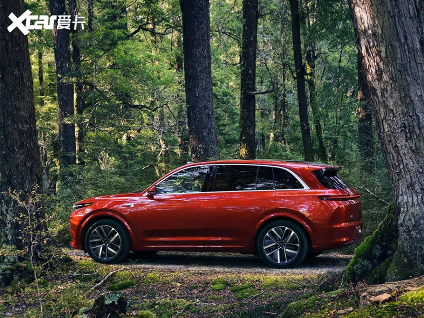 Apple Watch變電動SUV車匙｜內地理想L系車型OTA推新功能 智能手錶感應開鎖遙距開泠氣 | 星島日報