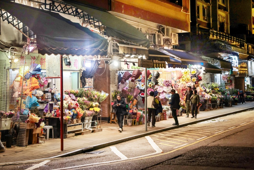 花墟重建︱業主嫌收購呎價1.5萬元太低：至少1.8萬 租客 : 不捨花墟景緻 | 多倫多 | 加拿大中文新聞網 - 加拿大星島日報 ...