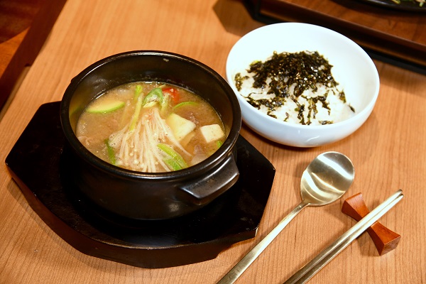 【哈韓控注意】 新韓式燒烤店Maek Jeok 結合西式扒房元素 設乾式熟成專櫃 備有多款頂級靚牛肉