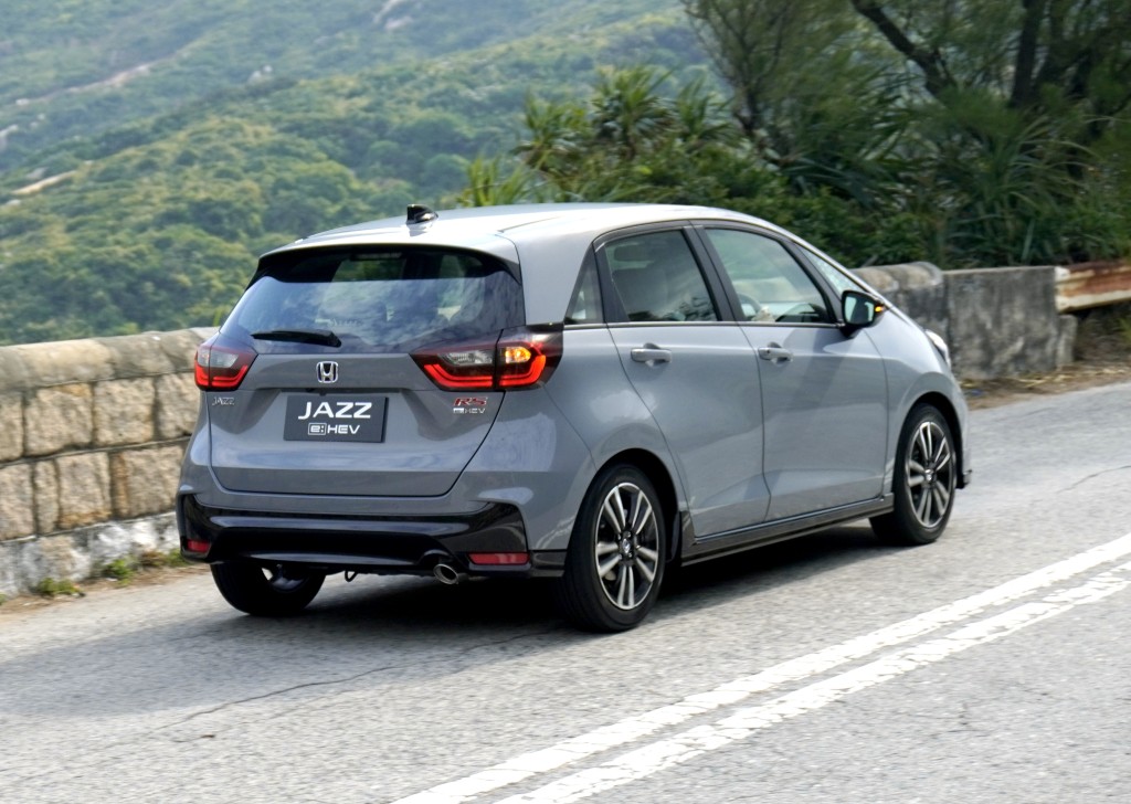 跑格混能小车│本田Jazz e:HEV RS新版今日开售 动感大跃进 | 星岛日报