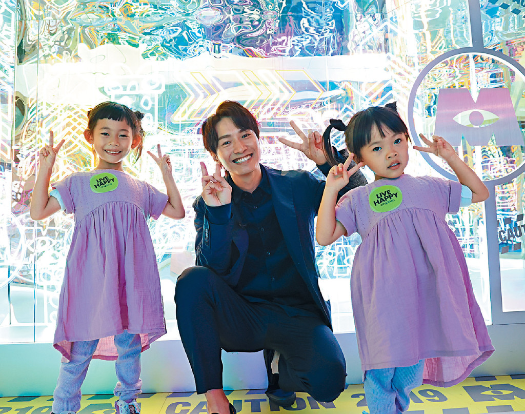 搞圣诞P唔使食过期面包 ﻿陈柏宇﻿﻿呻囡囡唔准佢喺屋企唱歌﻿