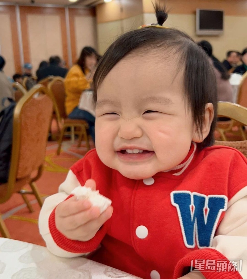 梁諾妍拍廣告展現完美線條 期望「Sir Face」長大擁有Mom Body | 星島日報