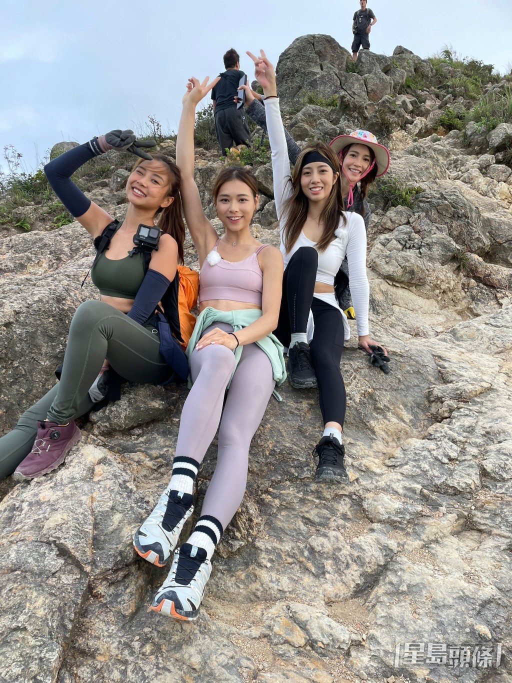 港女野人｜何泳芍遭甲蟲偷襲34D「心形胸」廖慧儀做瑜伽騷結實美腹肌 | 多倫多 | 加拿大中文新聞網 - 加拿大星島日報 Canada ...