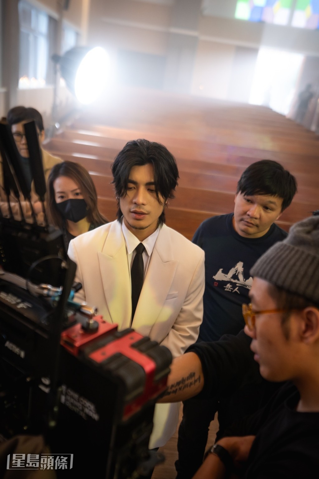 YAN TING周殷廷5月舉行首個演唱會 一身三職兼任創作總監及導演 | 星島日報