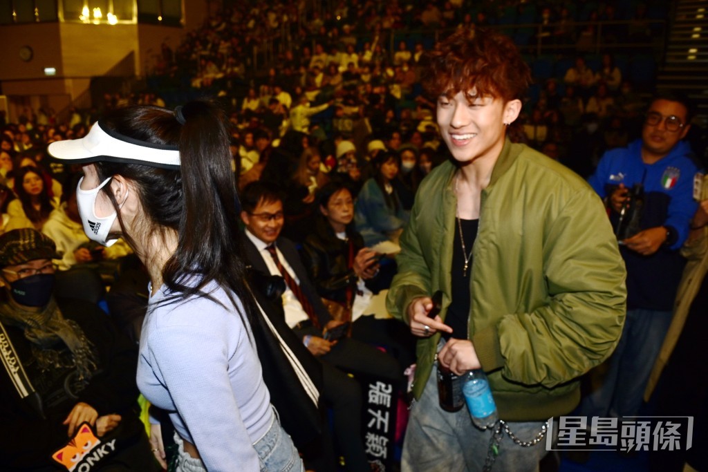 Beanies Live丨張天穎性感上台唔使新男友批准 ANSONBEAN入場撐女友唔願影相 | 星島日報