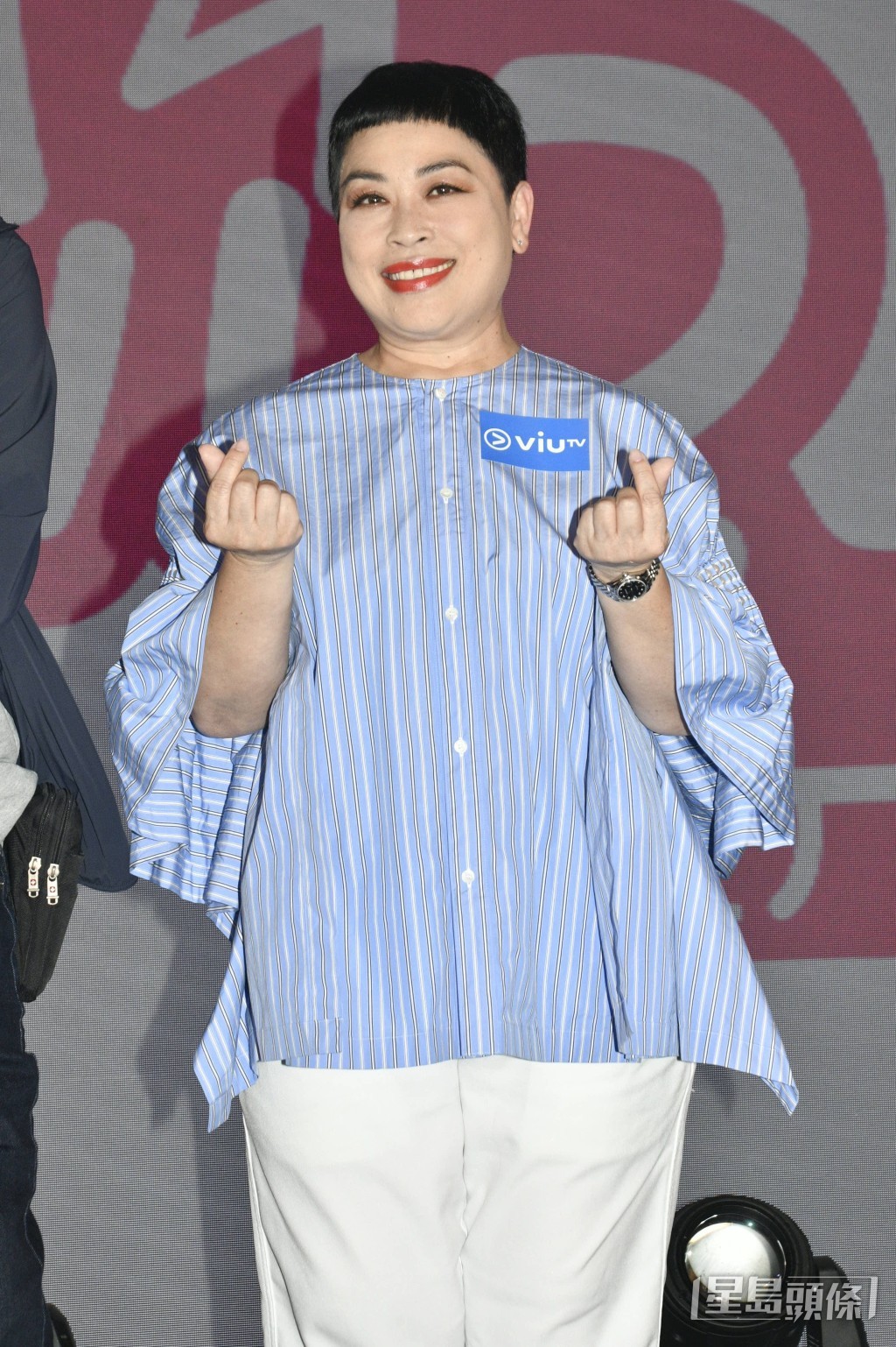 社內相親丨AL Edan瘋狂拍親熱戲「差不多每場都錫」 行住Kiss驚仆親唔得閒尷尬 | 事事如意生活網站