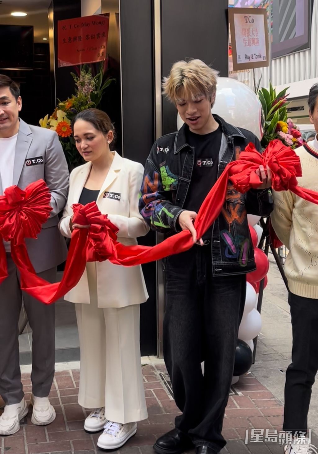 Kakit珍惜為梅姐活動演出 聞「殺館」歎可惜 | 星島日報