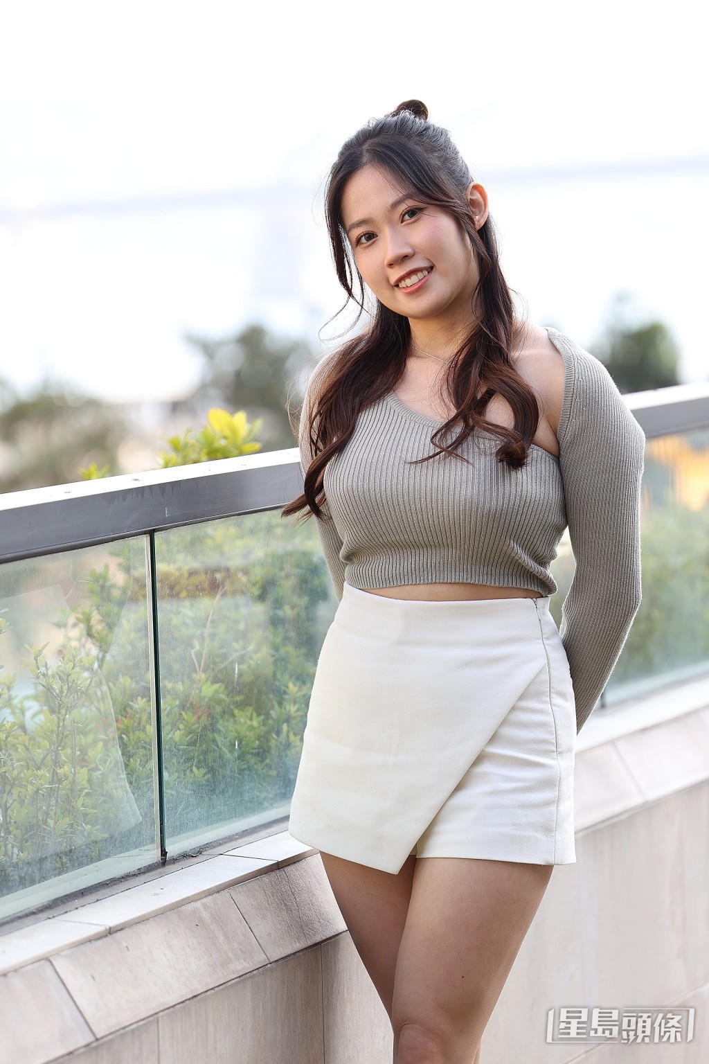 獨家丨黃婧靈唔介意36E最強胸器成話題 黃金10年唔拍拖衝事業 | 事事如意生活網站