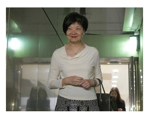 【名人沽货】余若薇等3600万沽西半山豪宅