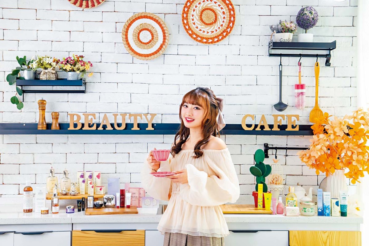 Cally - 上水廣場Beauty Cafe初夏祭 全港首創智能美妝點餐機 | 商界講呢啲