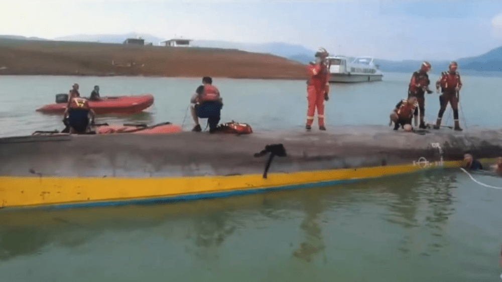 湖南東江湖｜大風吹翻景區遊船 兩人遇難